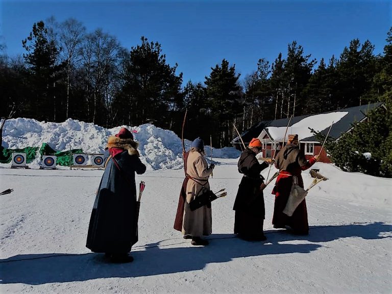 Jousiammunta – Aarnimetsän paronikunta